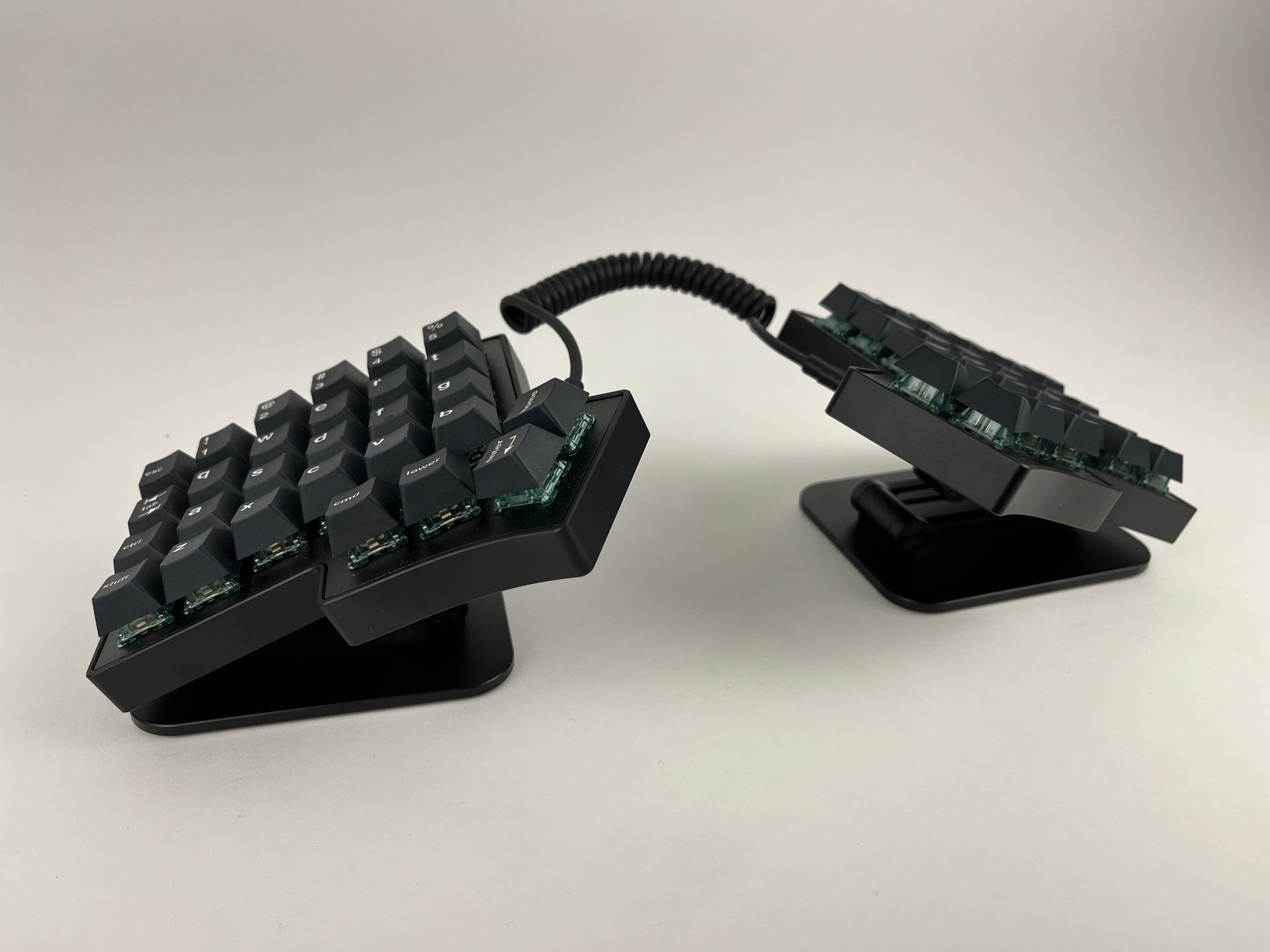 Magnetic MagSafe Tenting Stand Kit for Split Keyboard – Keebio