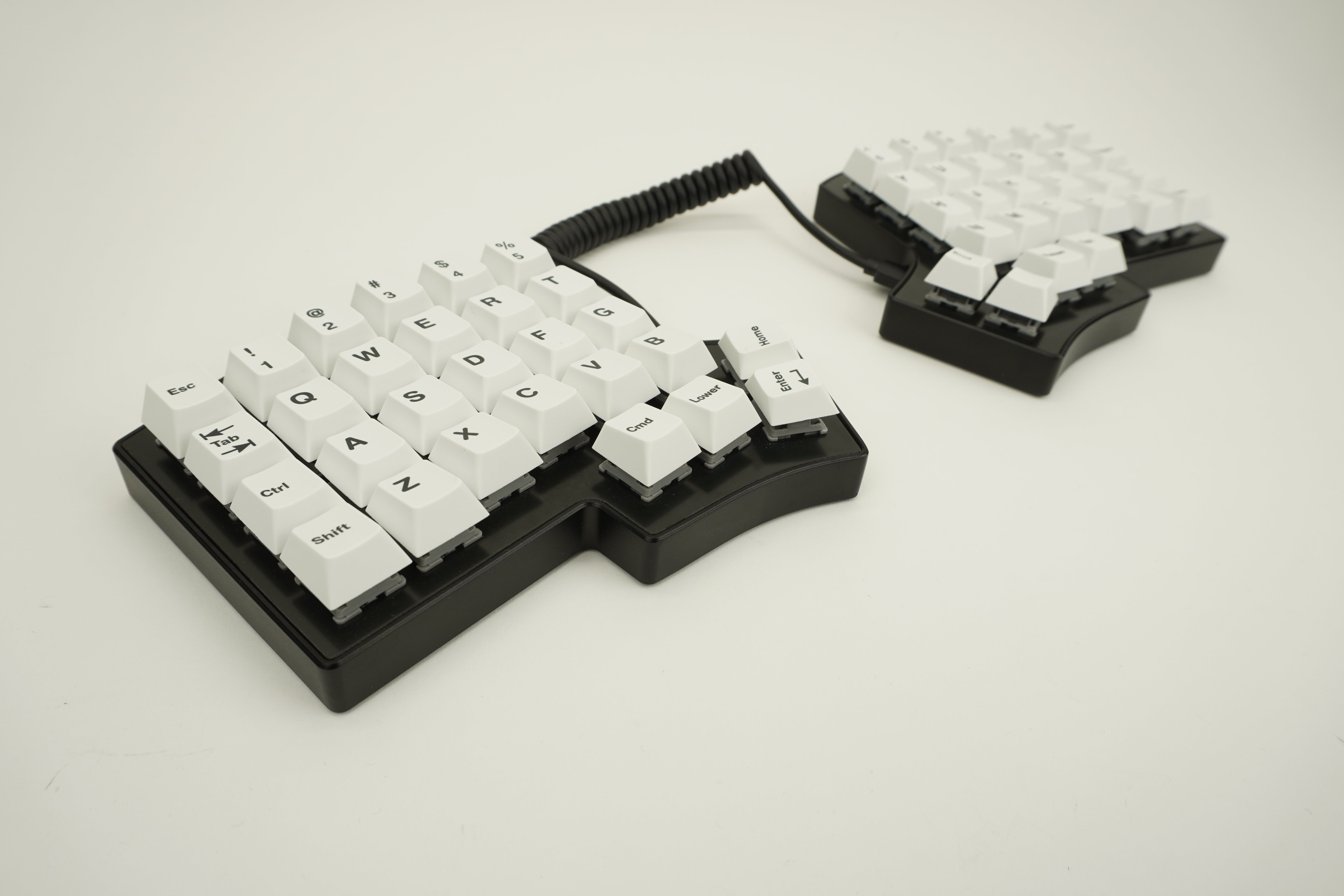 Iris SE Aluminum Case – Keebio