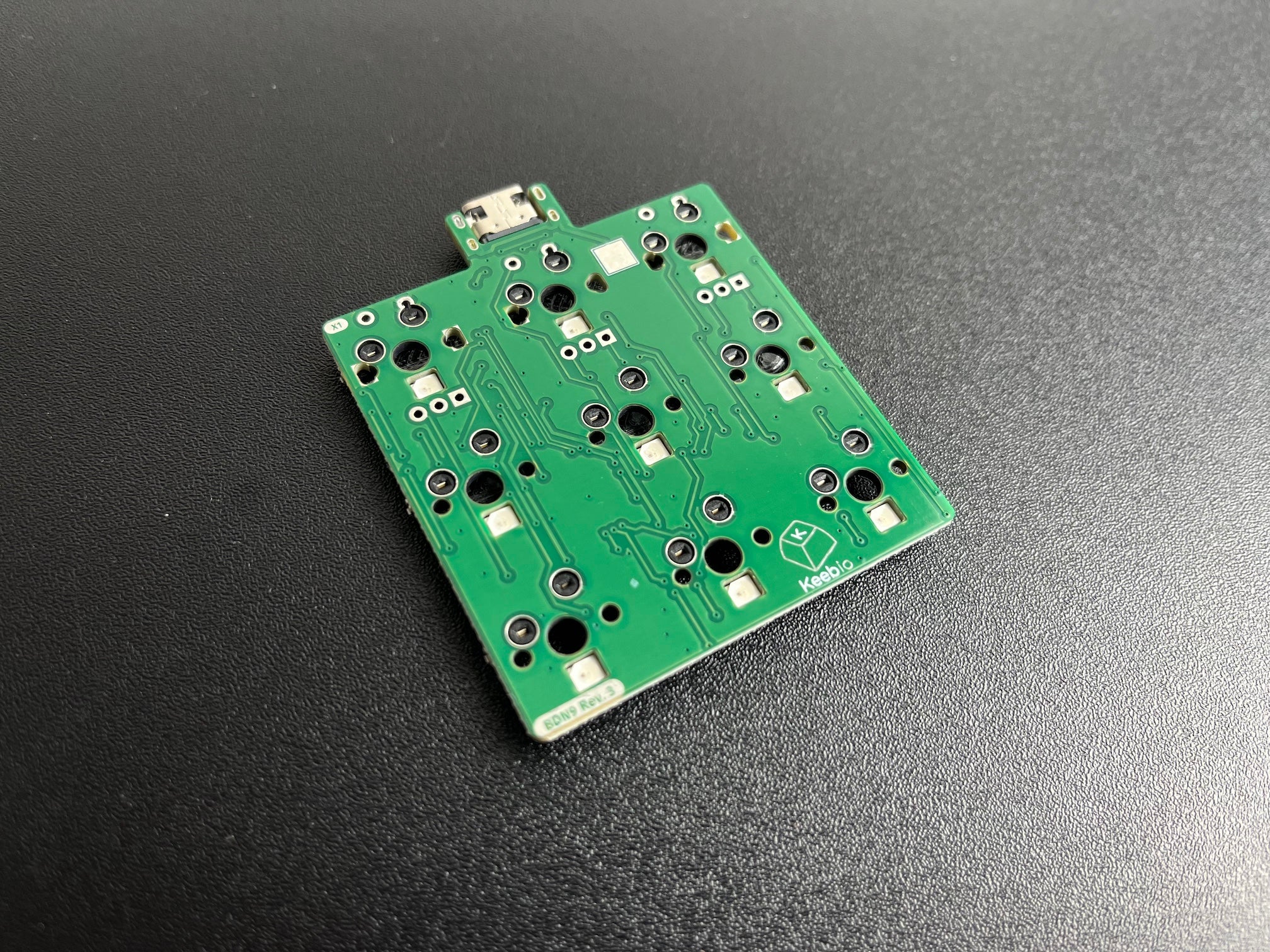 BDN9 Rev. 3 PCB - 3x3 9-key Macropad - Rotary Encoder and RGB – Keebio