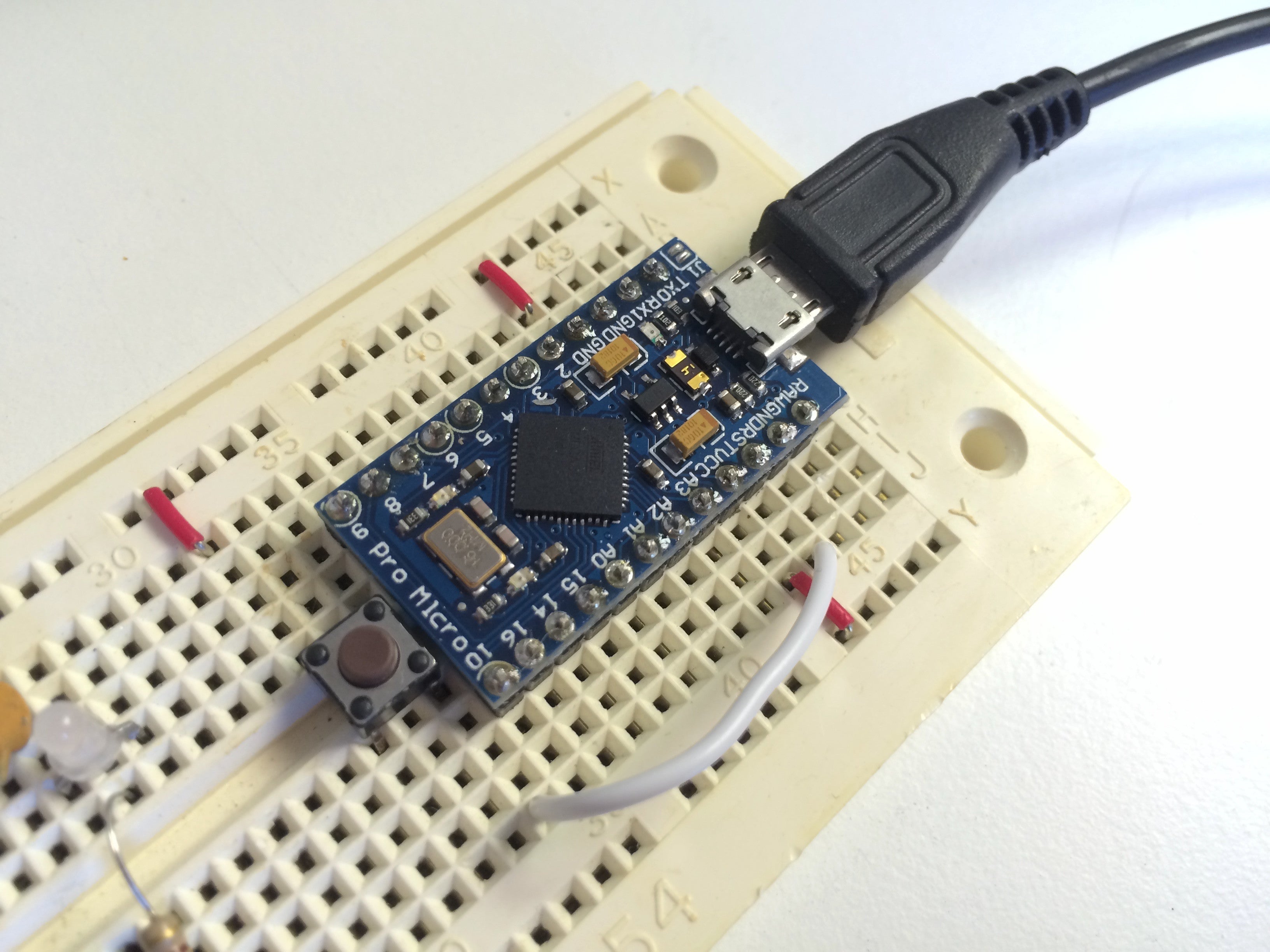 Pro Micro (Micro-USB) - 5V/16MHz - Arduino-compatible ATmega32U4 – Keebio