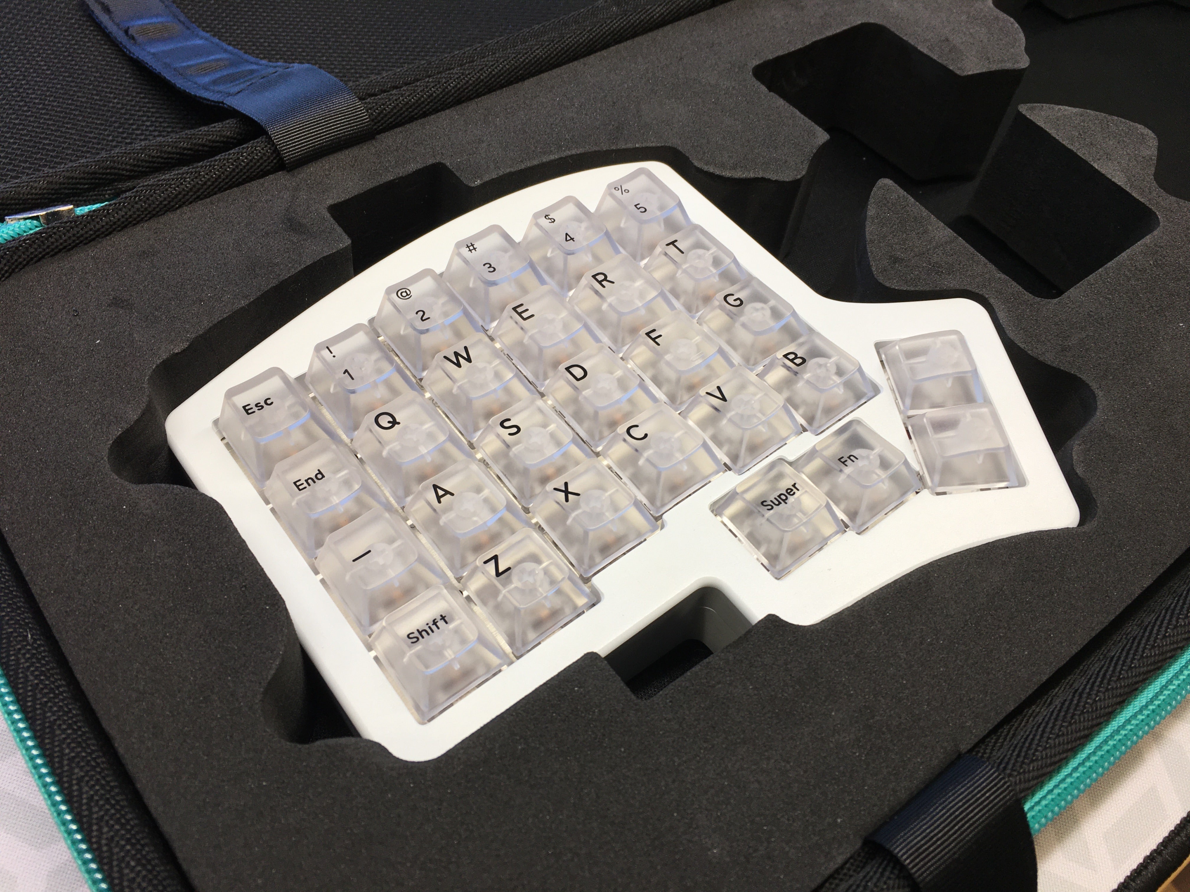 Iris Keyboard Carrying Case – Keebio