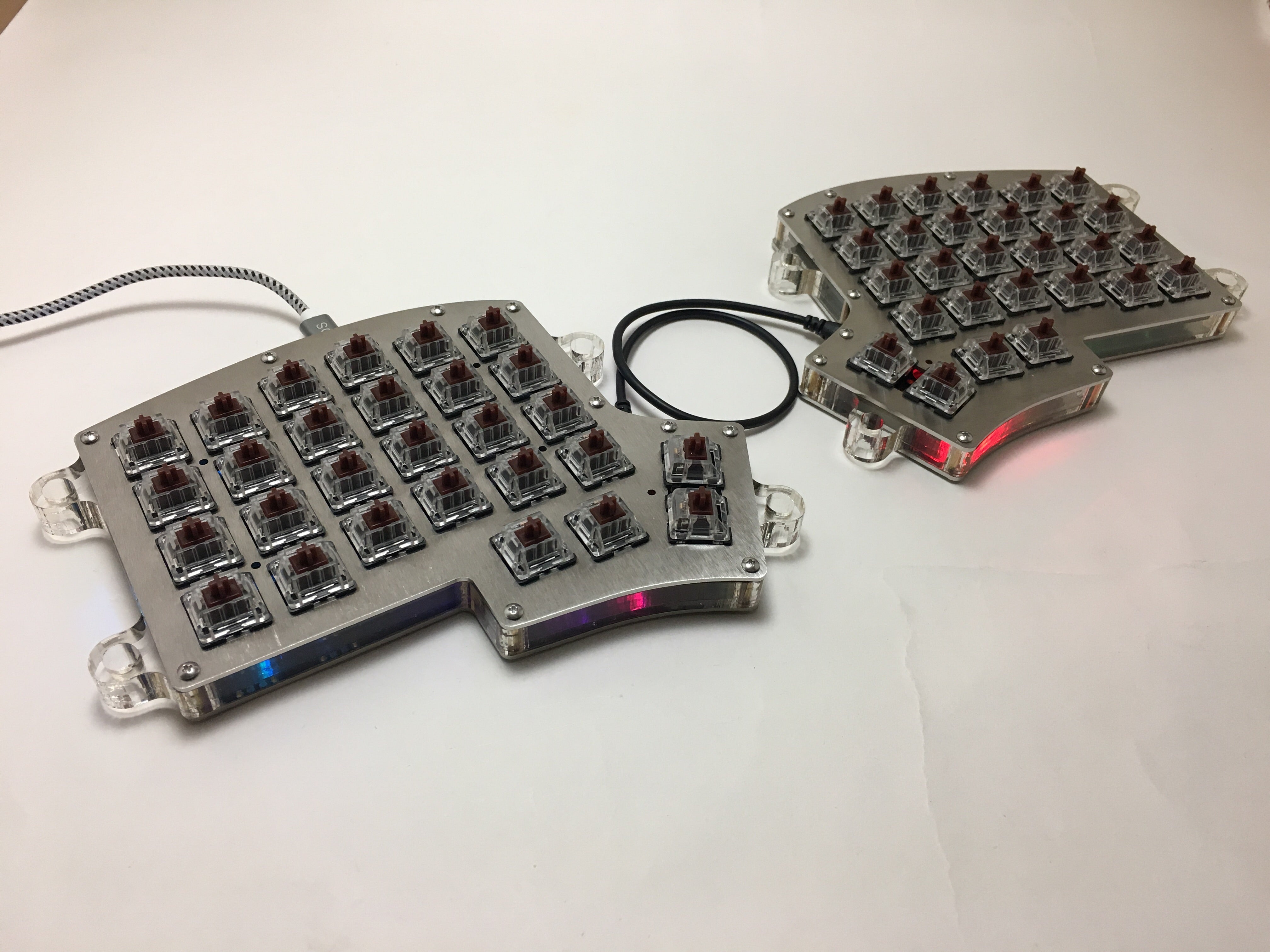 Iris LE (Legacy Edition) Case/Plates – Keebio