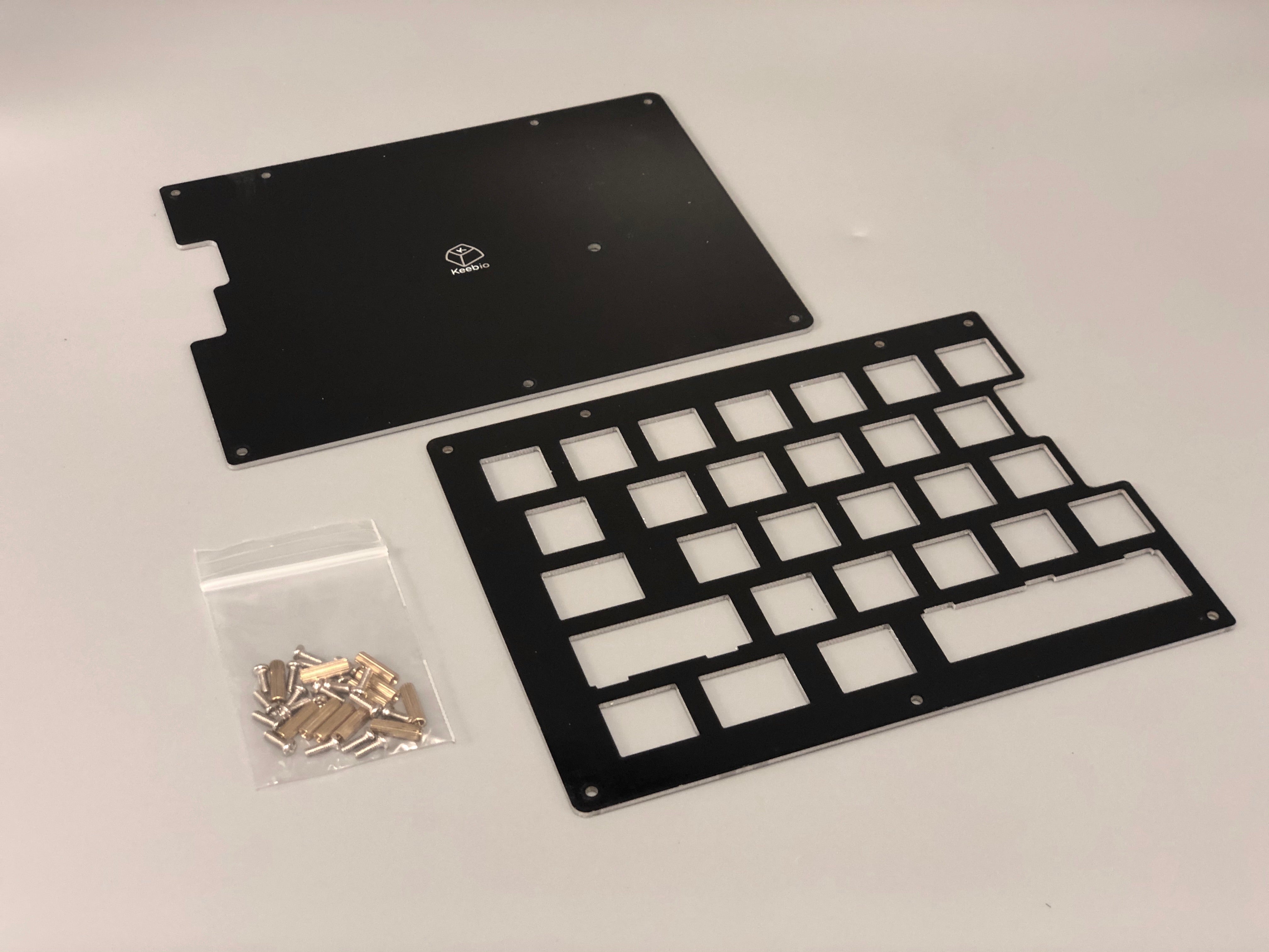 Quefrency FR4 Plates – Keebio