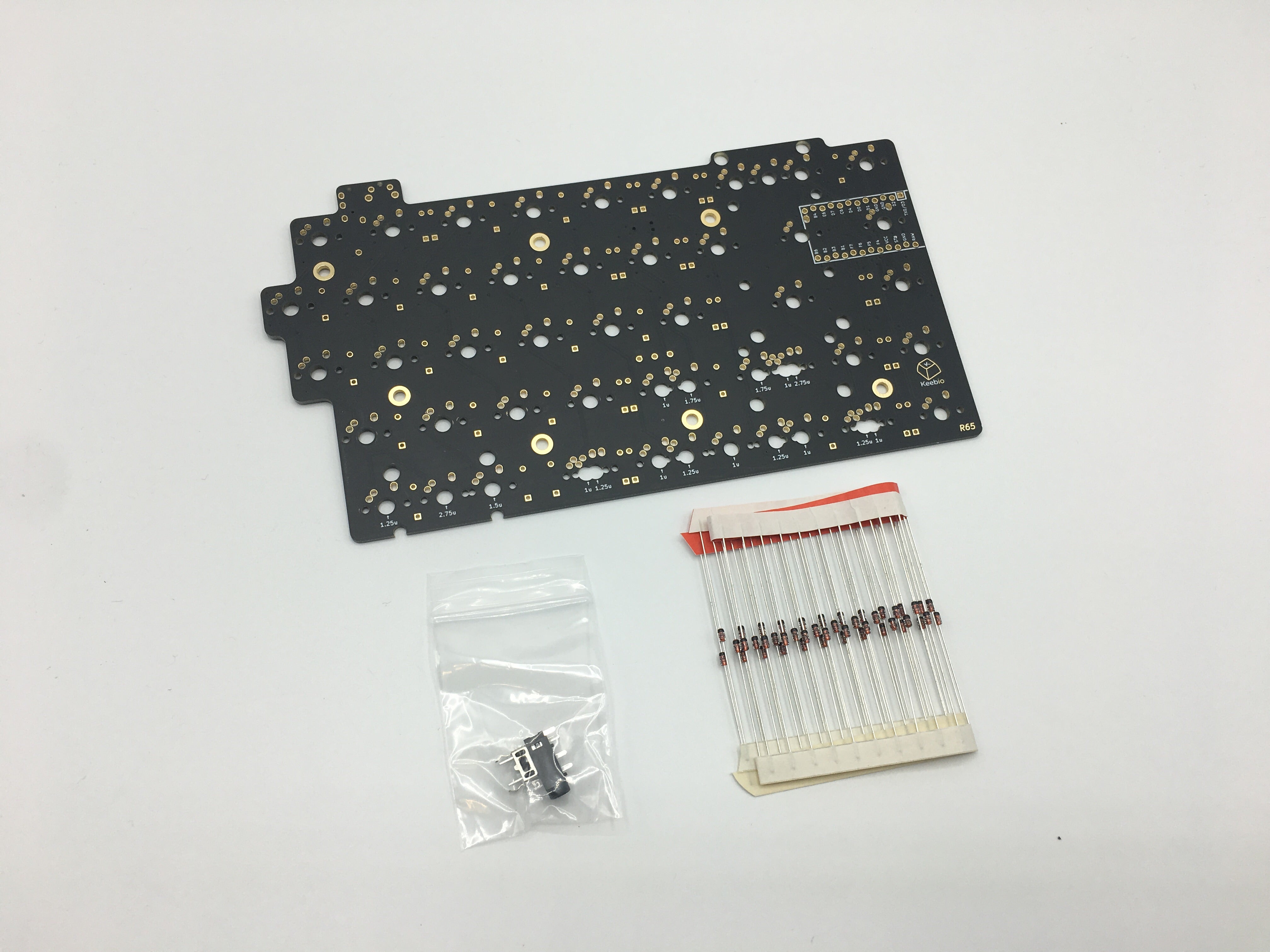 Quefrency Rev. 1 - 60%/65% Split Staggered Keyboard – Keebio