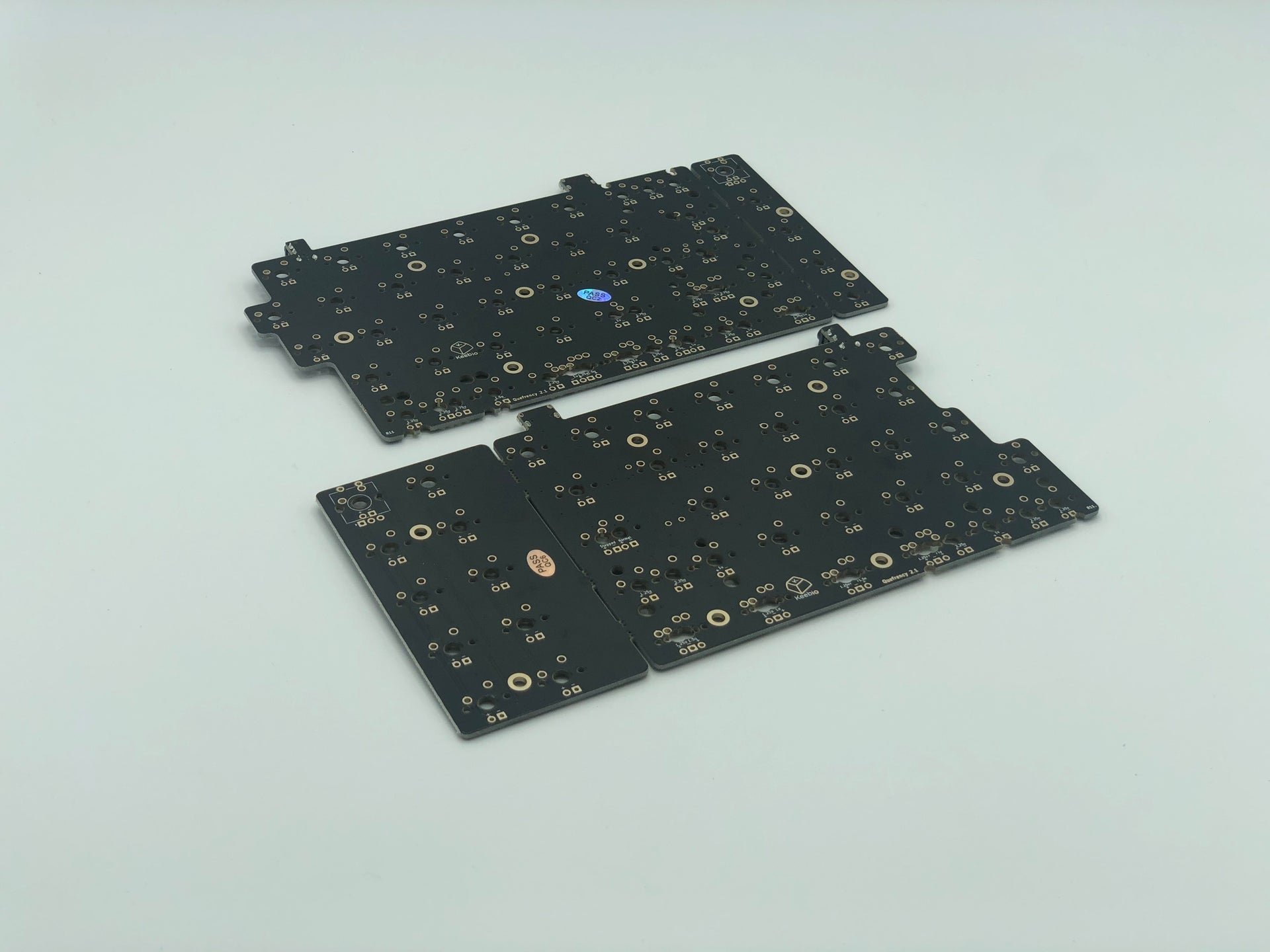 Quefrency Rev. 2 PCBs - 60%/65% Split Staggered Keyboard – Keebio