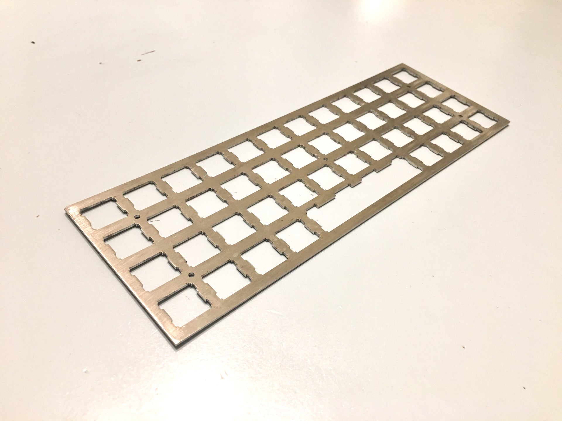 Planck Lo-Pro Switch Plate – Keebio