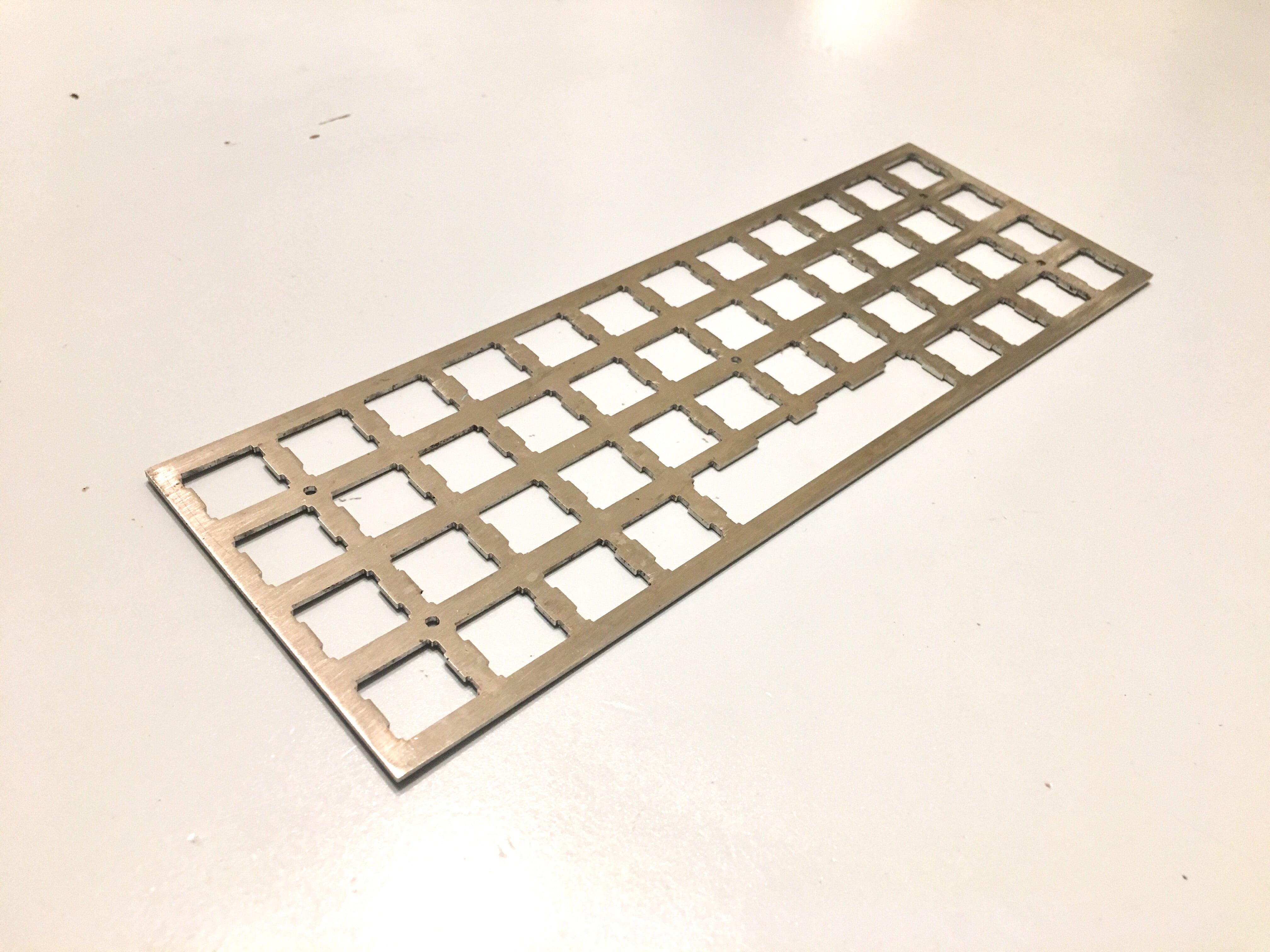 Planck Lo-Pro Switch Plate – Keebio