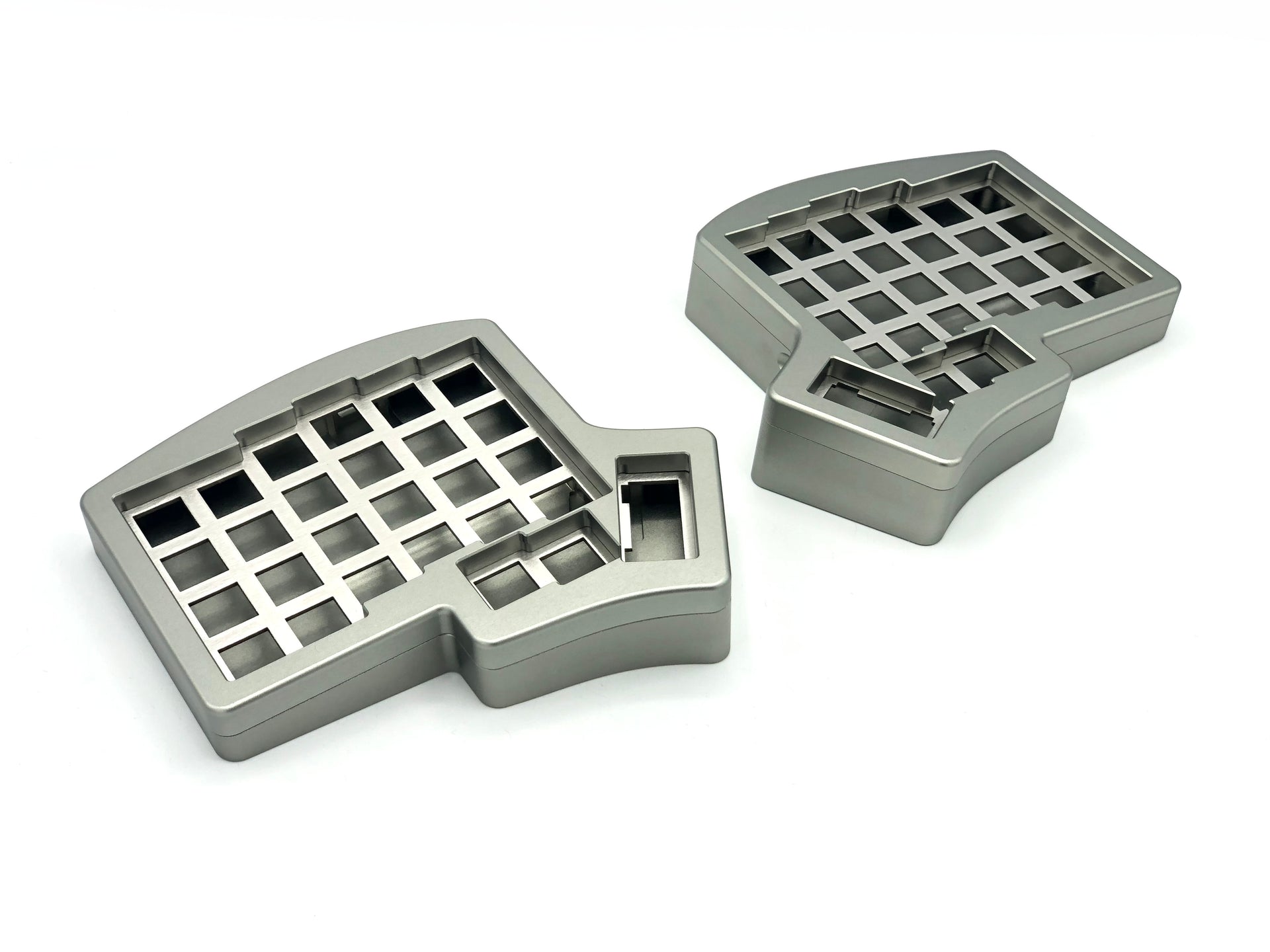 Iris AE Aluminum Case – Keebio